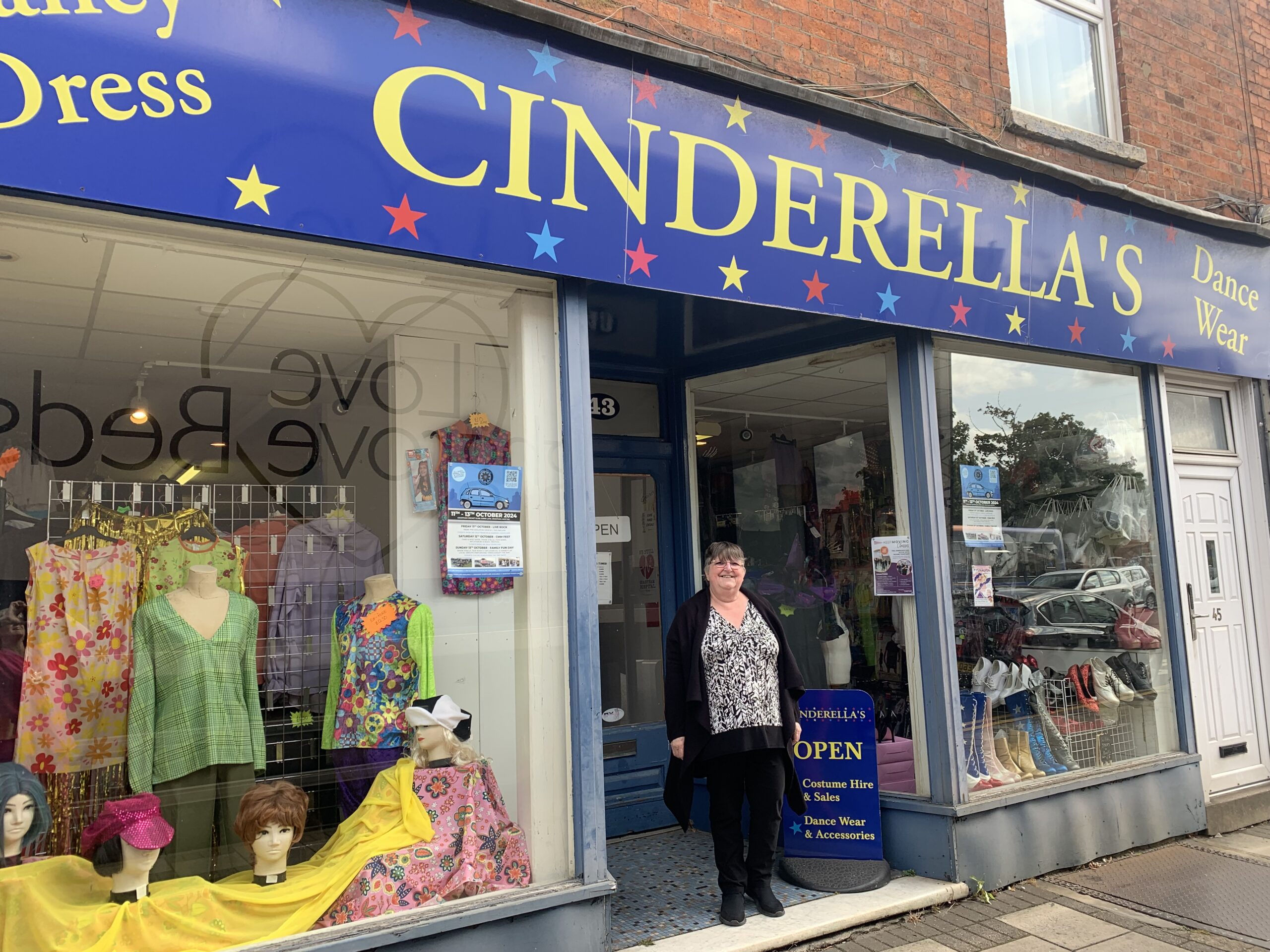 Cinderella's fancy dress shop shows continuous support for Richard ...